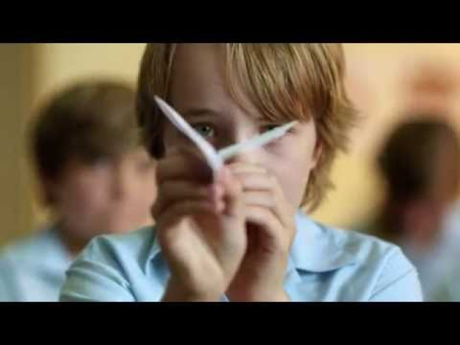 מטוסי נייר (2014) - טריילר - אידיבי