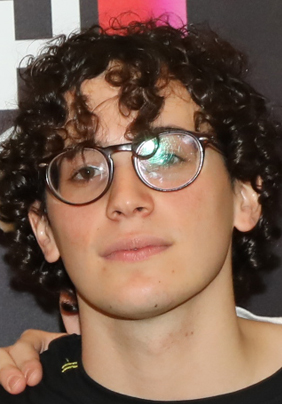 שחר טבוך - סקירה, סרטים וסדרות - אידיבי